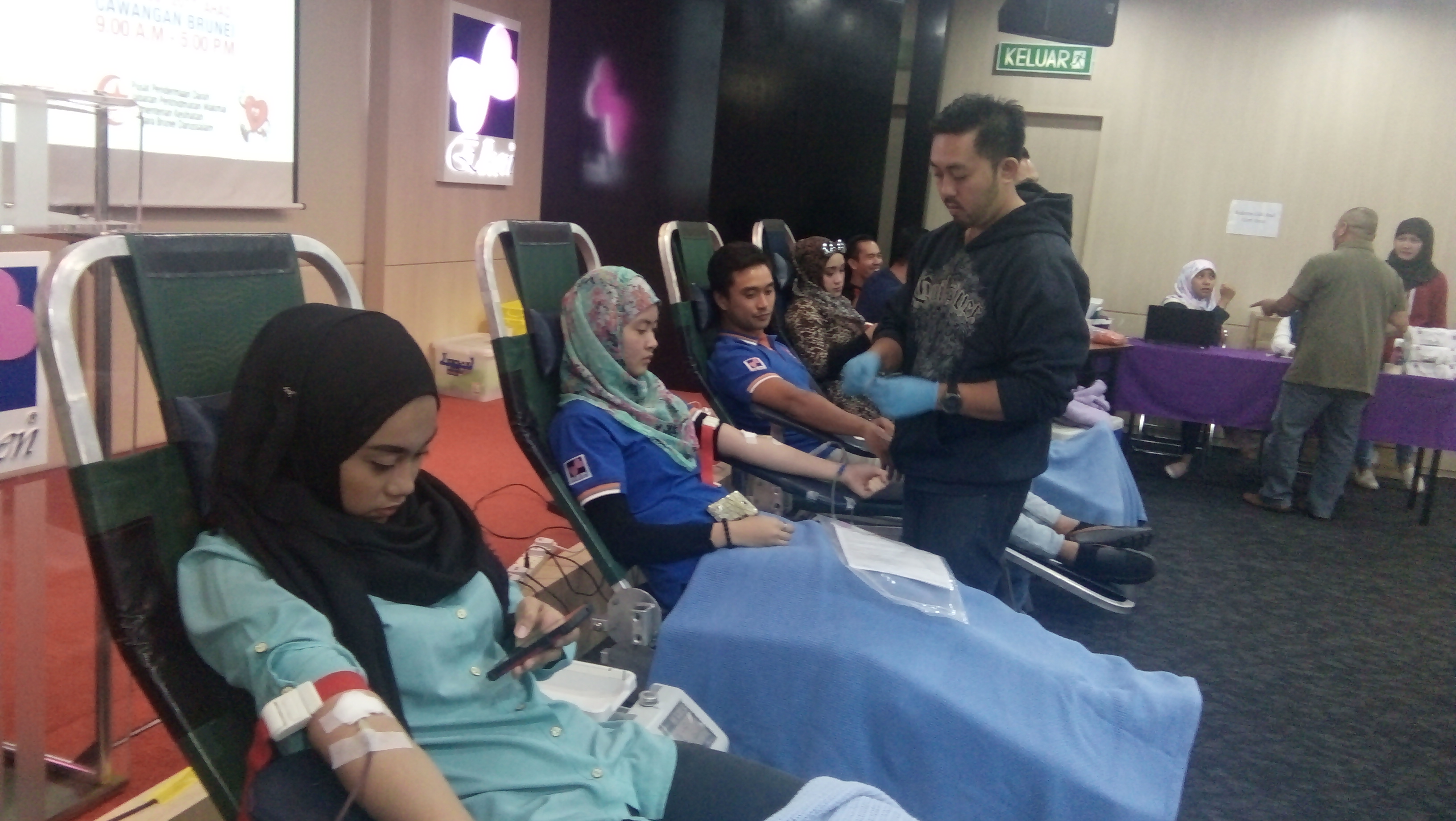 Berita - Elken Brunei anjurkan Kempen Derma Darah